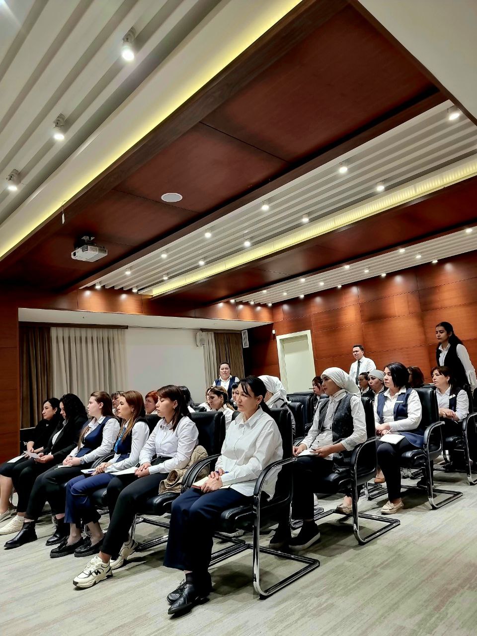 A training seminar for the employees of monetary circulation and ...